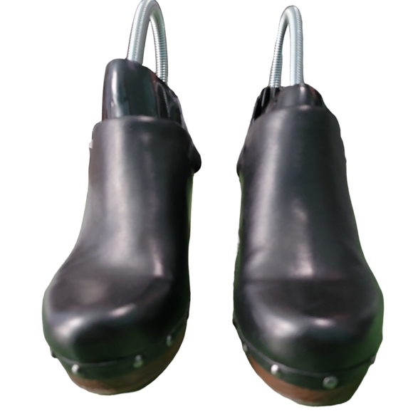 Kork-Ease | Shoes | Korks Anja Clogs Black Leather With 3 Inch Heels ...